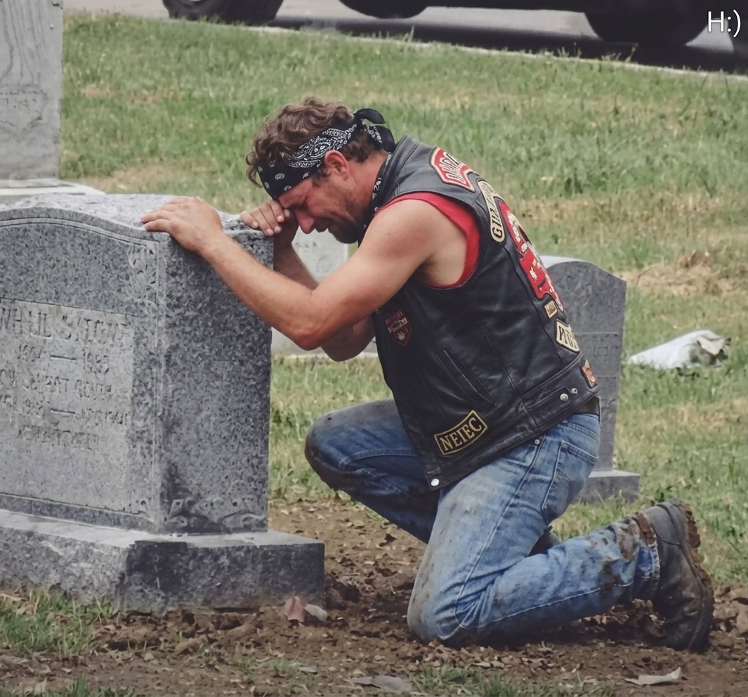 A Mysterious Biker Visited My Late Wife’s Grave Every Saturday At 2 PM ...